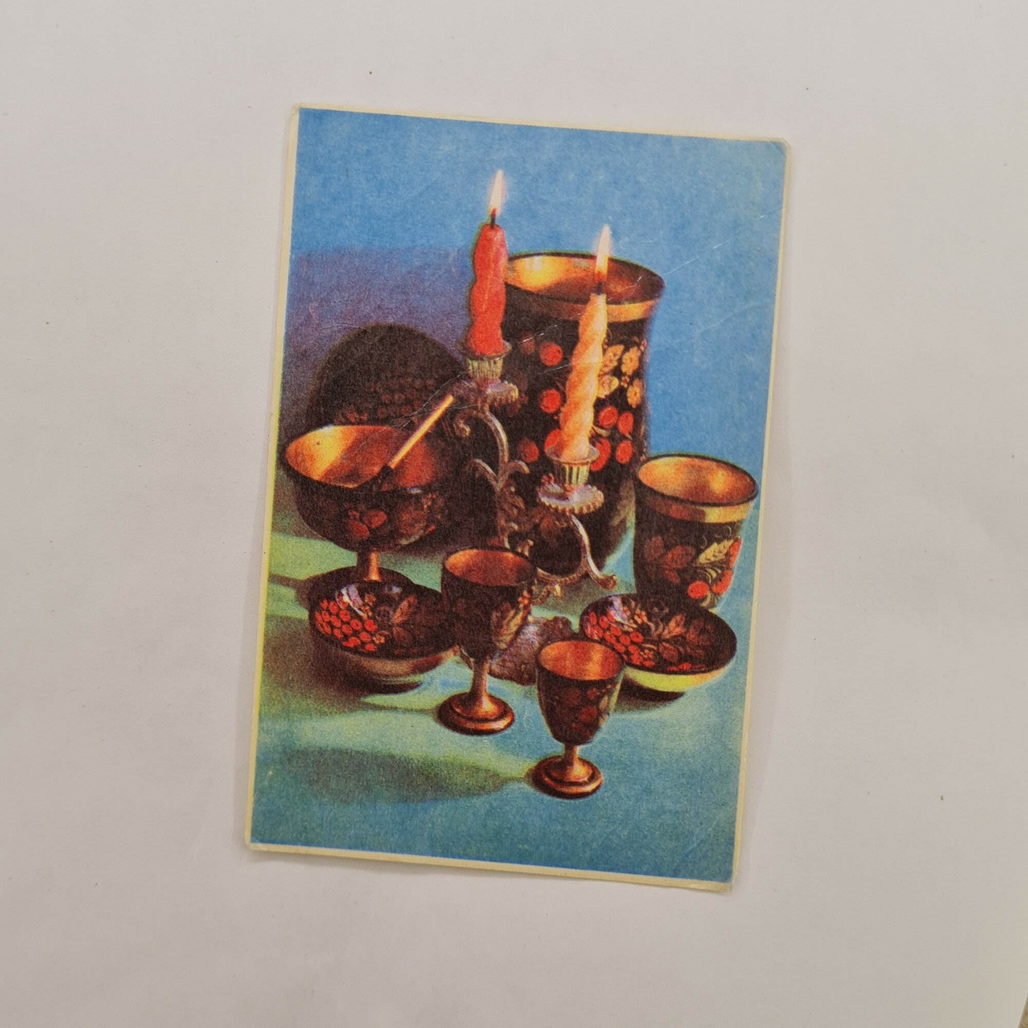 Карманный календарик СССР 1982. Изображение с праздничной сервировкой стола. Советский календарь