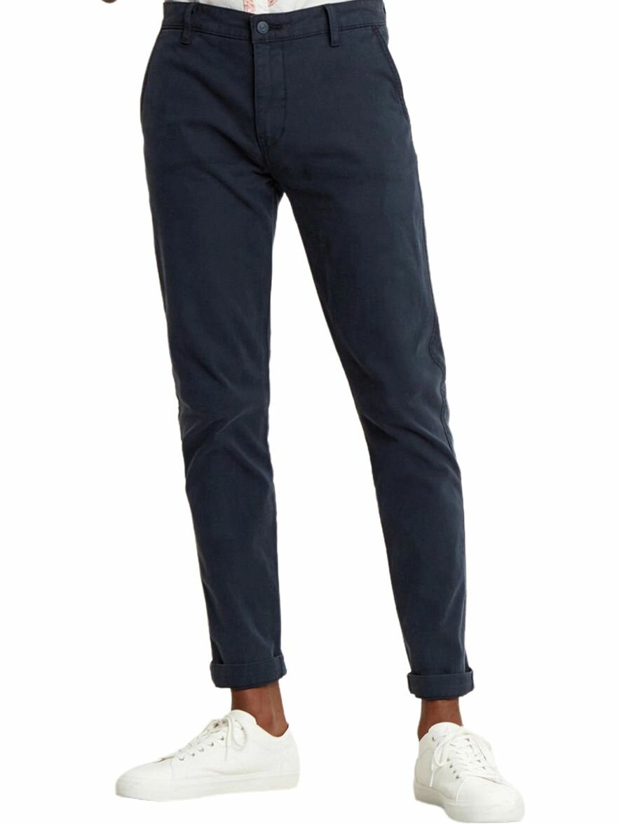 Брюки чинос