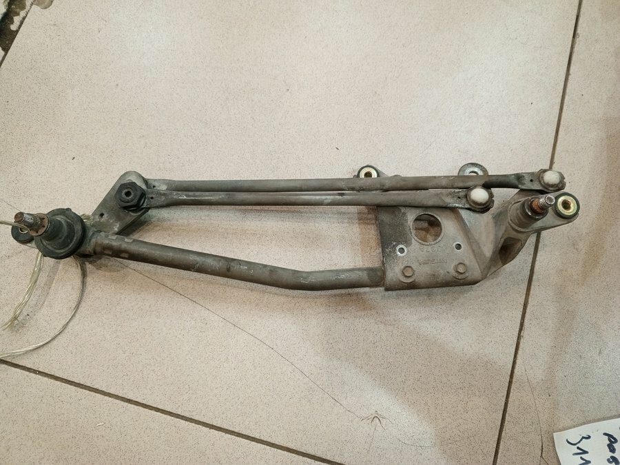 Трапеция стеклоочистителей от Mazda Demio DY 2003-2007