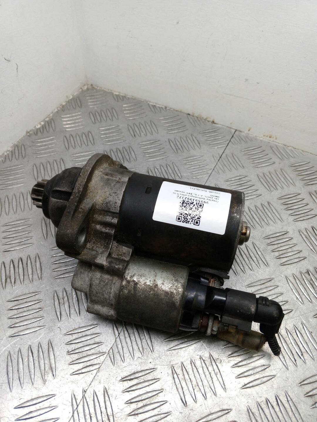 Стартер для Volkswagen Jetta 5 2.0 OEM 10005412