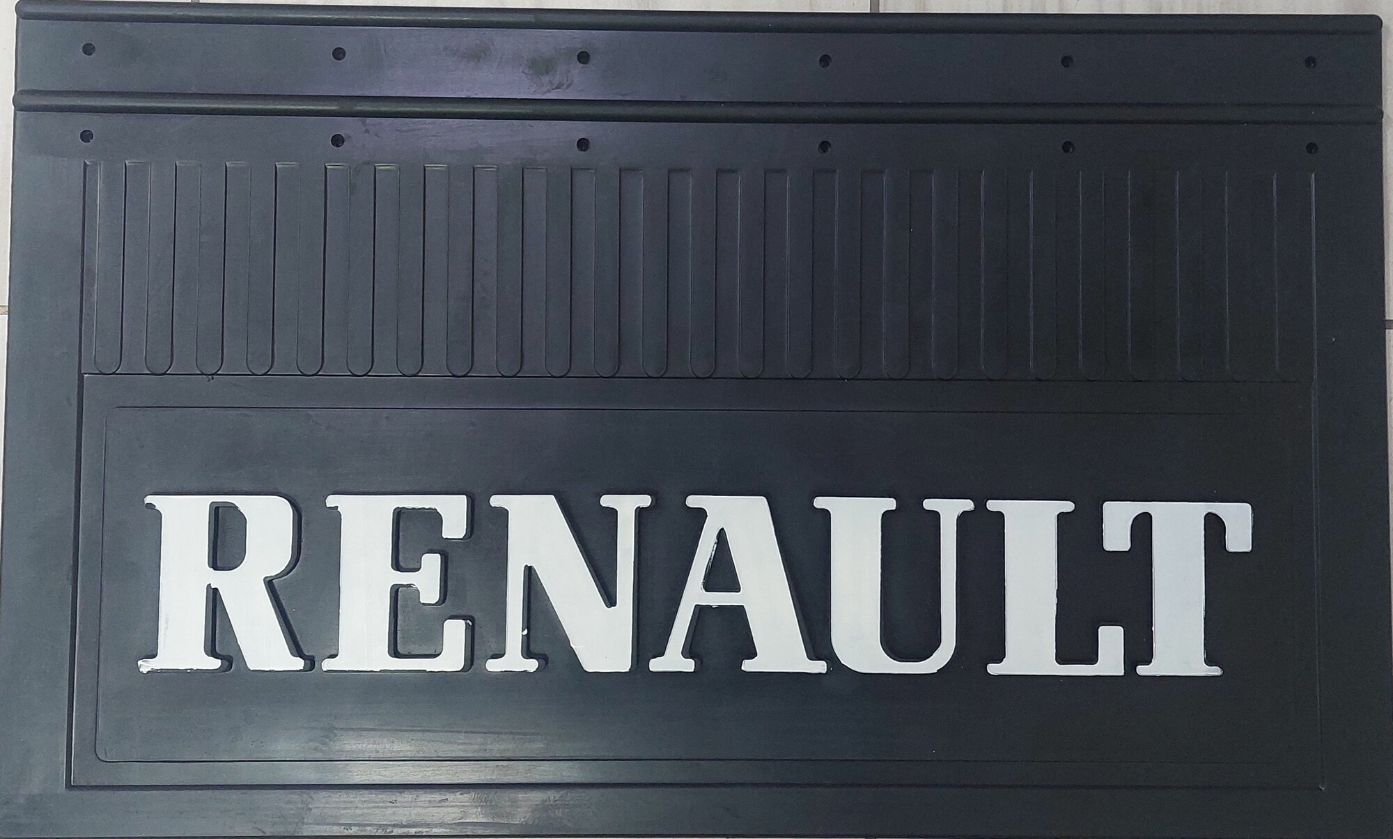 Брызговики RENAULT надпись белая 600х360 - 2шт.