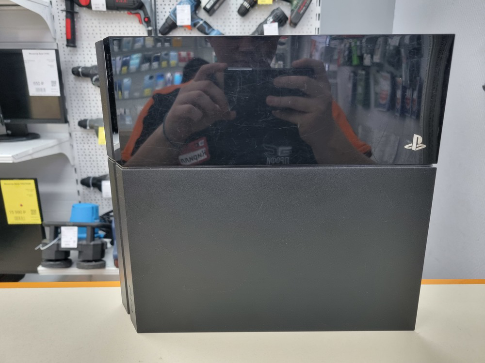 Игровая приставка Sony PlayStation 4 Fat 500GB, c дисководом, без геймпадов