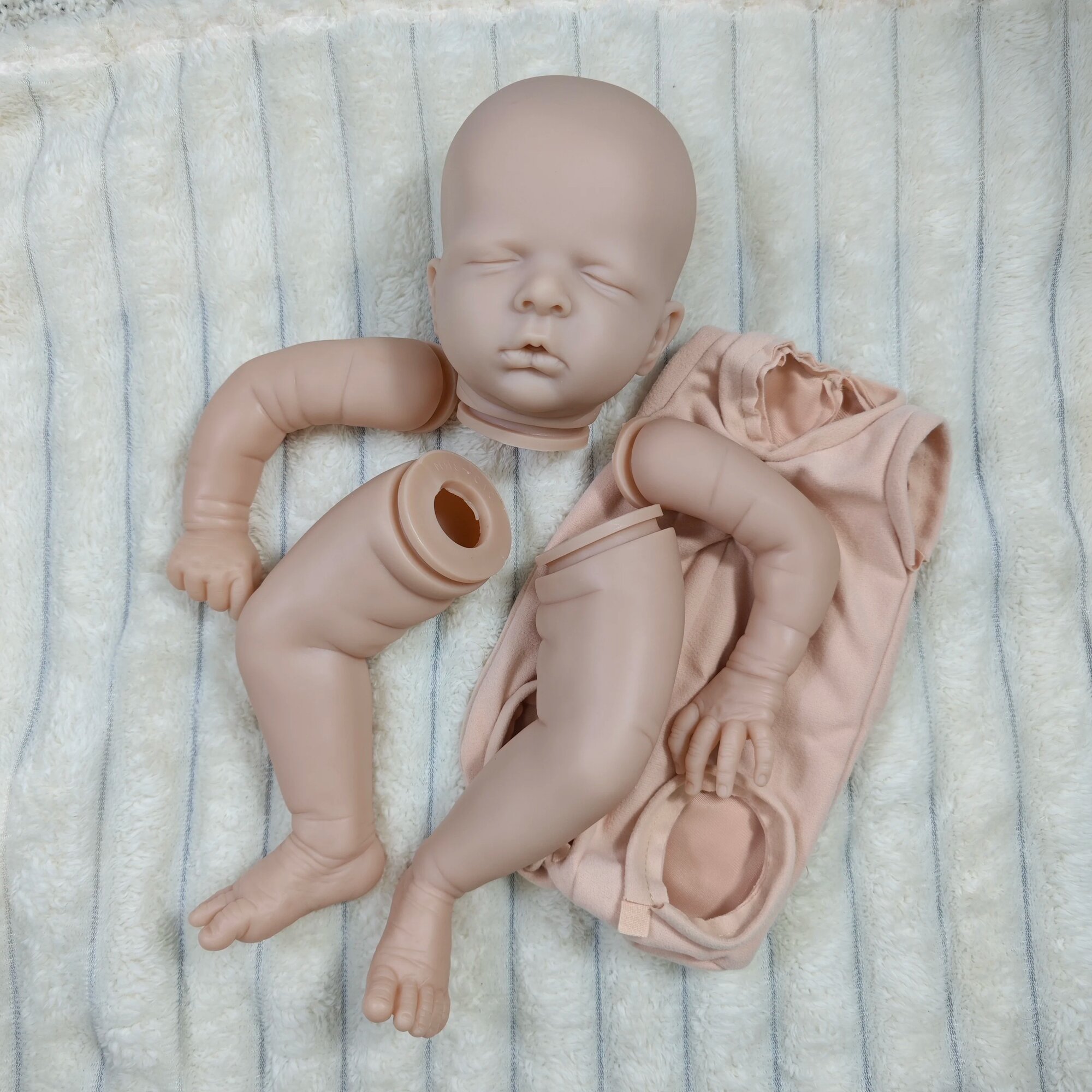 MRB 20 Inch Unpainted Vinyl Reborn Doll Kit Luisa