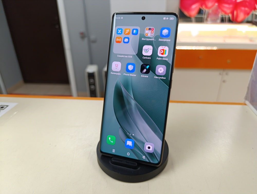 Смартфон Infinix Zero 30 4G 8/256 ГБ Global для РФ, Dual nano SIM, misty green Уценка Б/У