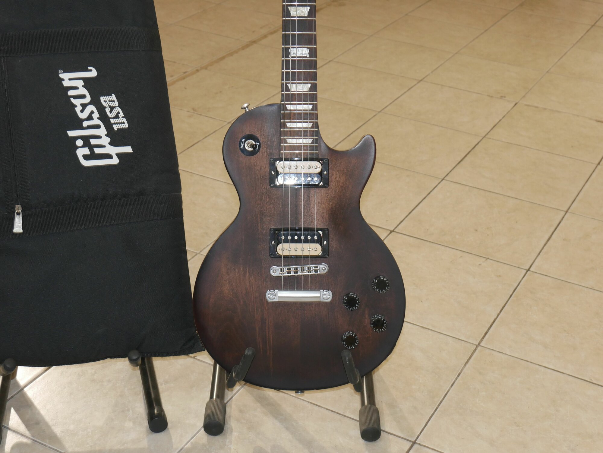 Gibson Les Paul LPJ 120th Anniversary Электрогитара. Товар уцененный