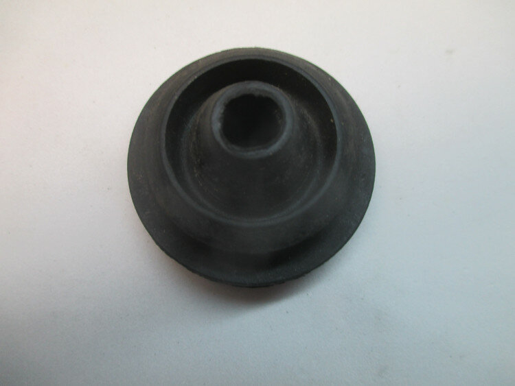 Опора радиатора нижняя 96184140 Шевроле Ланос, Эпика, Лачетти, Реззо - GM