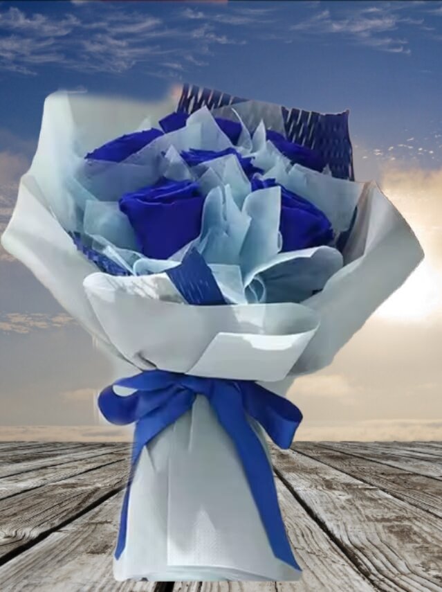 Букет из мыльных цветов, 7 роз, синий, высота 25 см