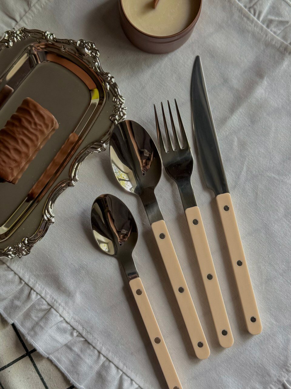 Набор столовых приборов "Бежевый", нержавеющая сталь, пластик, 4 предмета