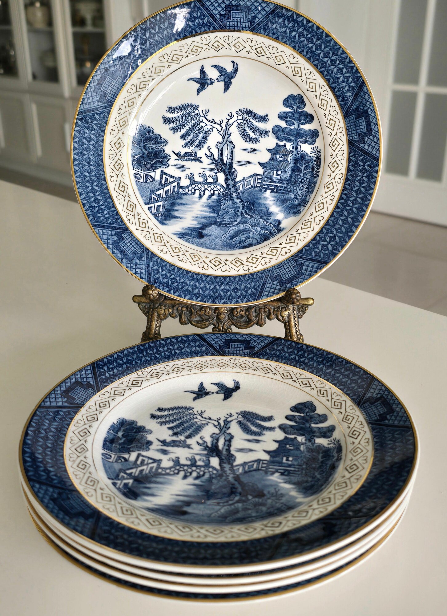 Антикварная тарелка