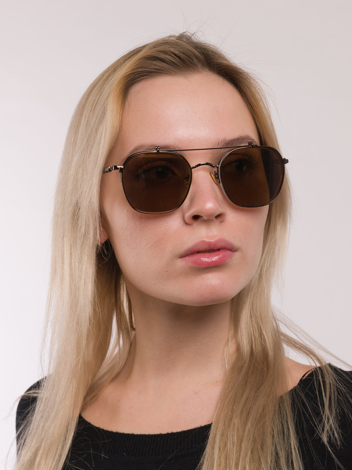 Солнцезащитные очки