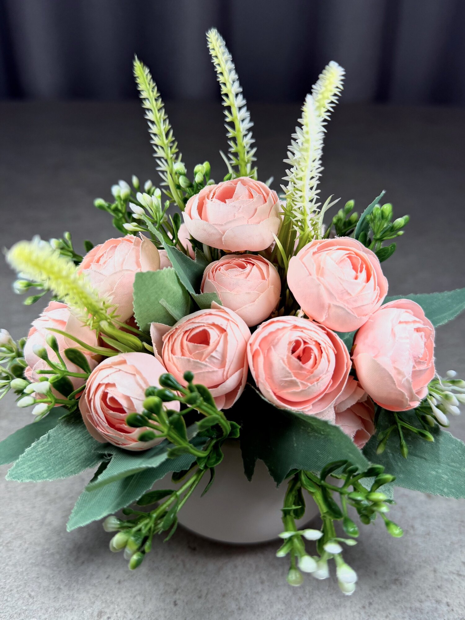 Искусственные цветы для декора / Декоративные растения кашпо / Цветочная композиция для интерьера на стол