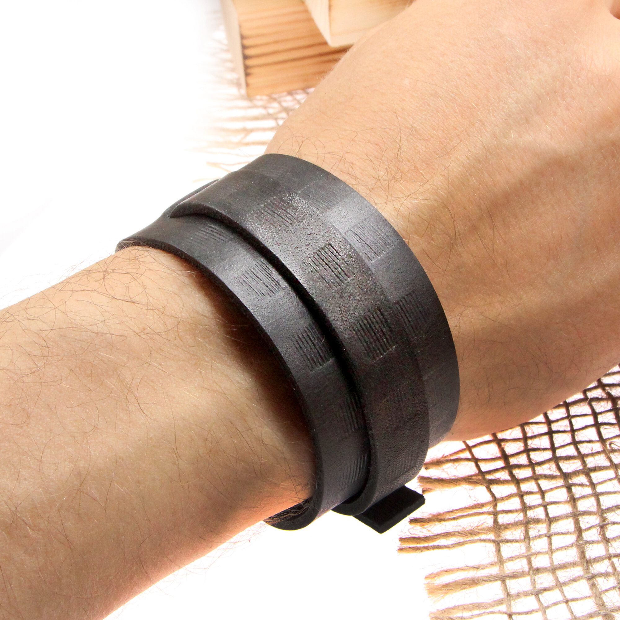 Браслет-манжета, кожа
