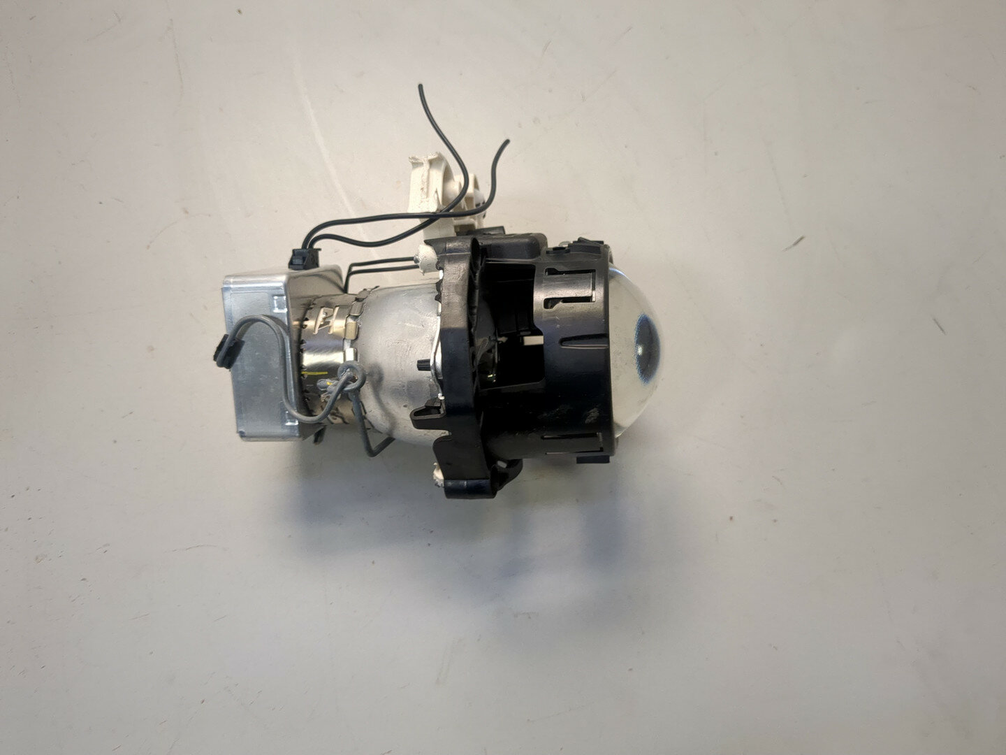 Фара (передняя) левая Chevrolet Equinox Б/У