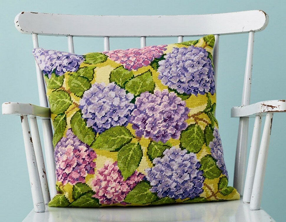 Набор для вышивания #83-3376 Подушка "Гортензия", Счетный крест, 38 х 38 см