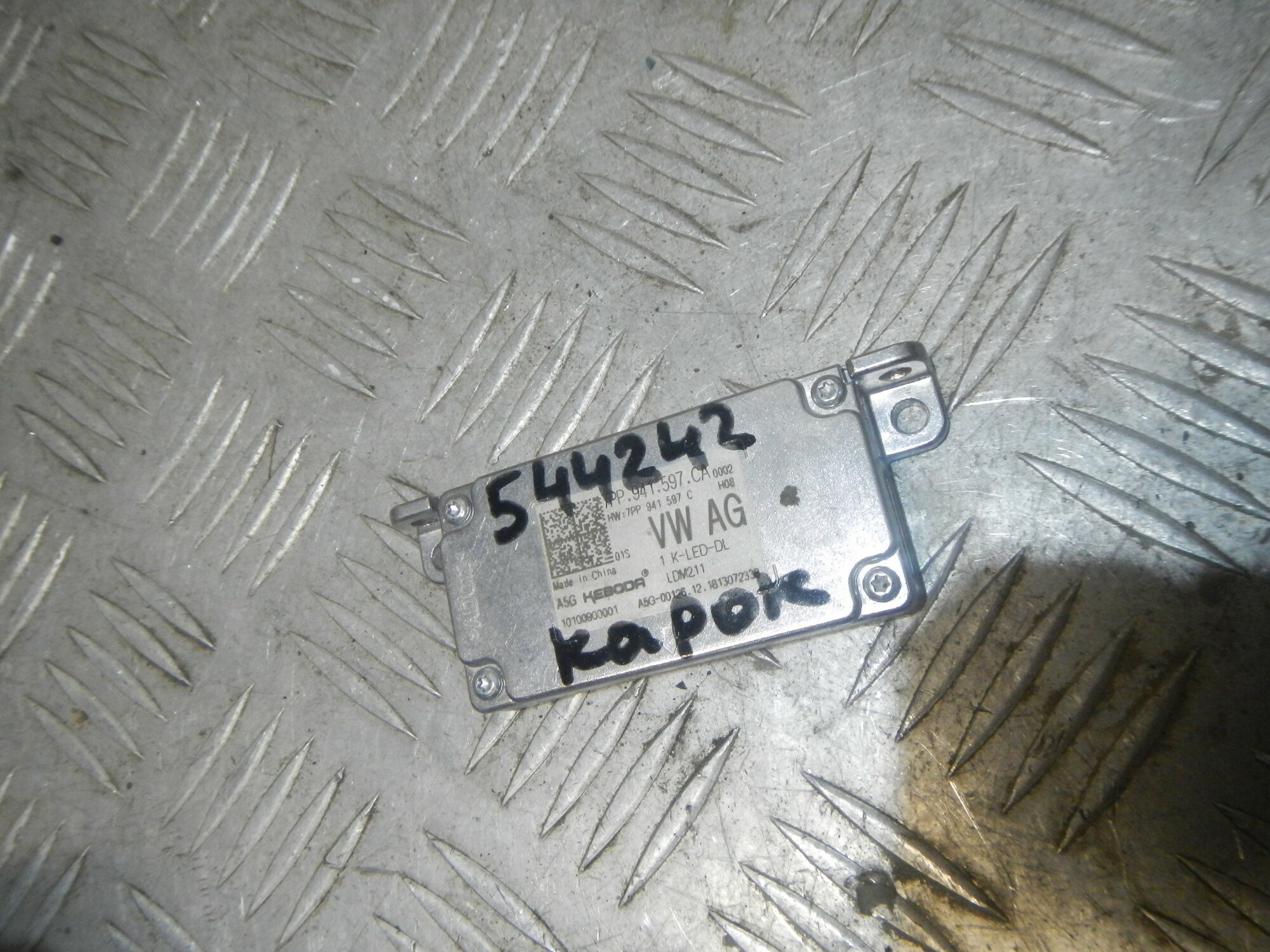 Б/У Блок электронный, Skoda (Шкода)-KAROQ (17-) SKODA KAROQ (17-) управления освещением Без видимых повреждений. 544242 V...