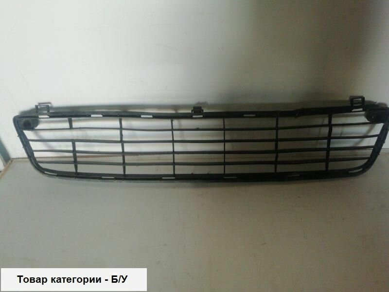 Решетка радиатора Toyota HILUX 2005 - Б/У