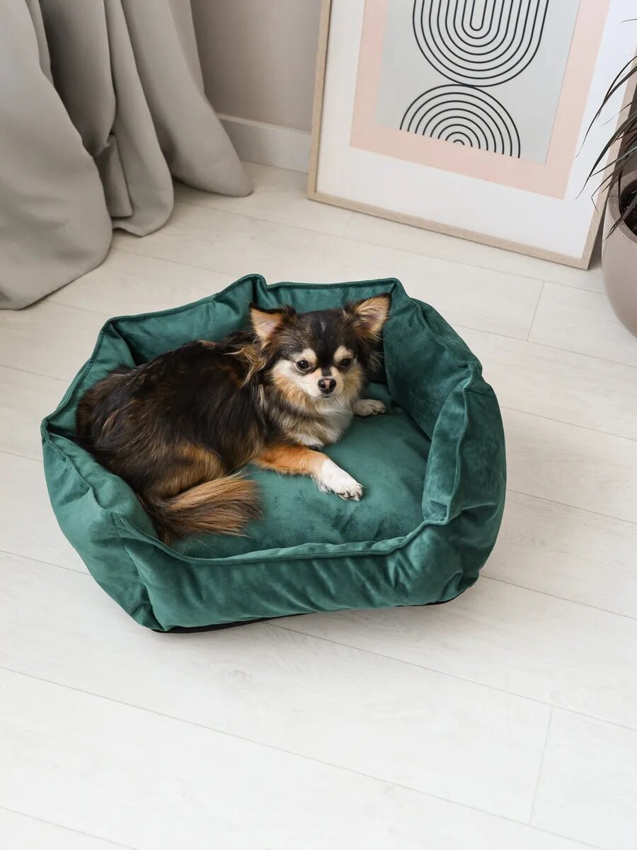 Лежанка для собак и кошек мелких и средних пород