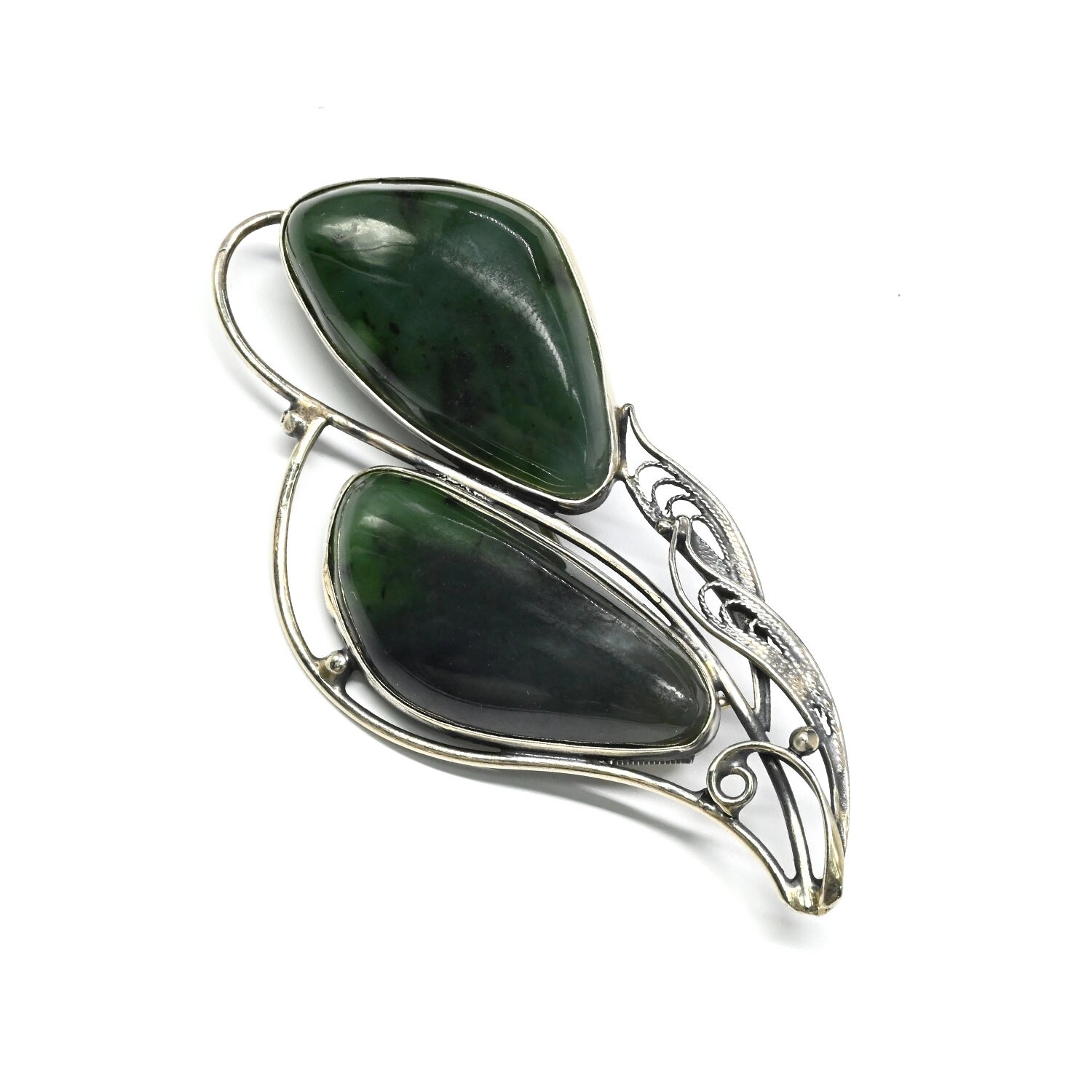 Брошь, нефрит