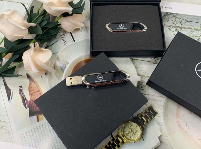 USB flash-накопитель Mercedes Benz 64 ГБ (Черный)