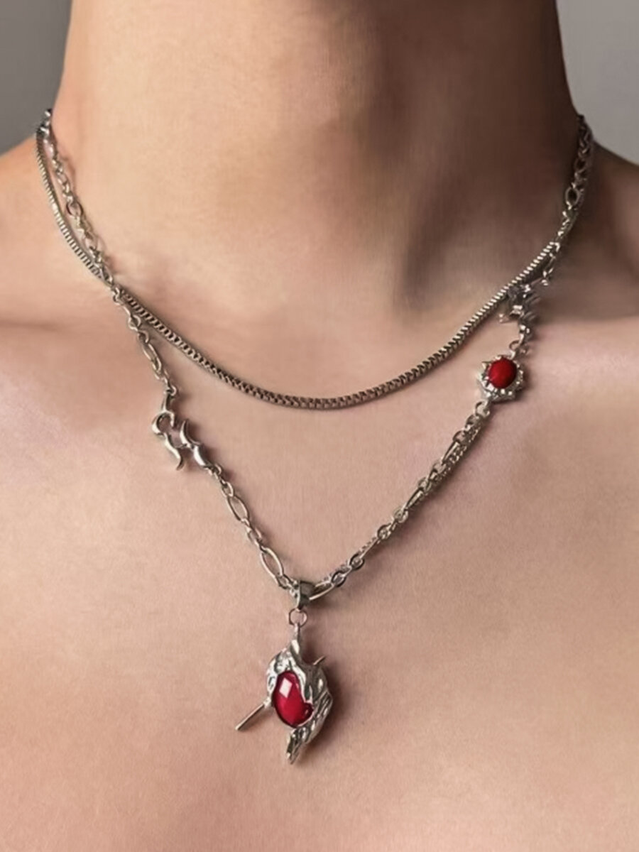 Колье, пластик