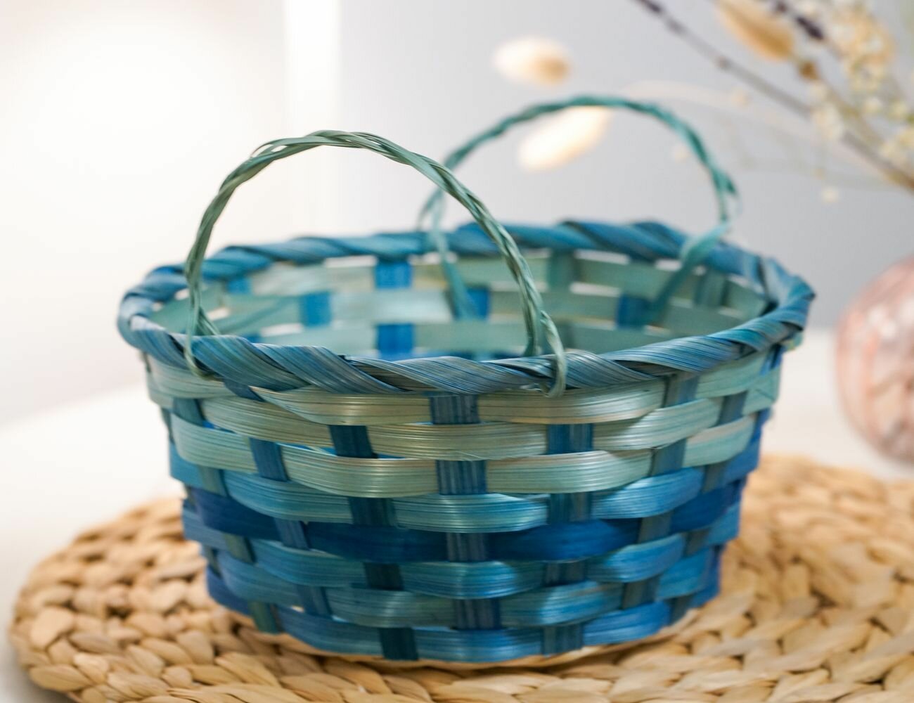 Декоративная корзина яркая мелодия, натуральный бамбук, синий, 17х9 см, Koopman International ATV000410-4