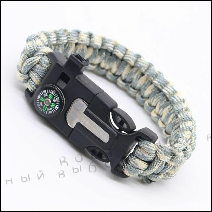 Многофункциональный бестселлер: браслет из паракорда с компасом, огнивом, свистком и карабином