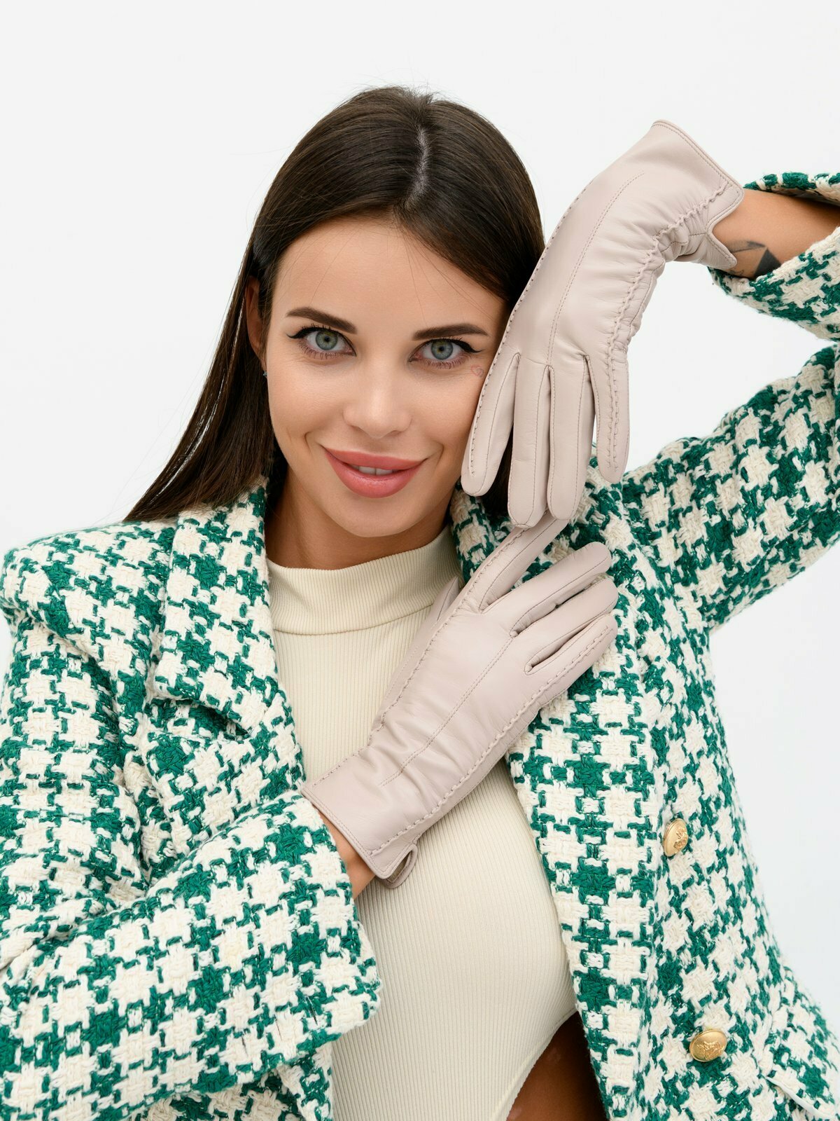 Перчатки для женщин