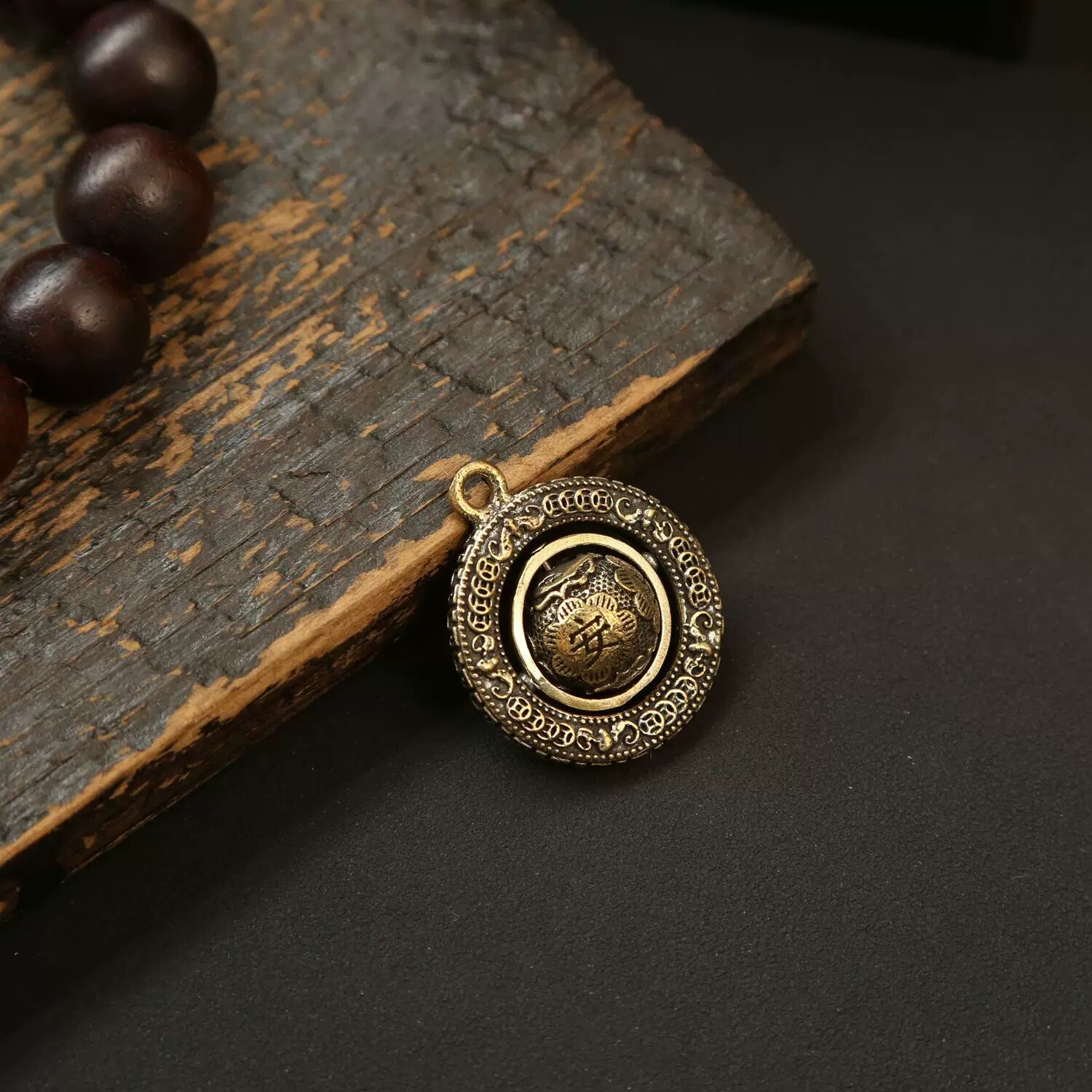 Латунный вращающийся глобус-часы в стиле ретро, состаренный, брелок для ключей, унисекс, подвеска для сумки, поделки