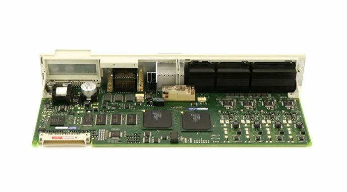 Модуль Siemens 6SN1118-0DM33-0AA2 / 6SN11180DM330AA2