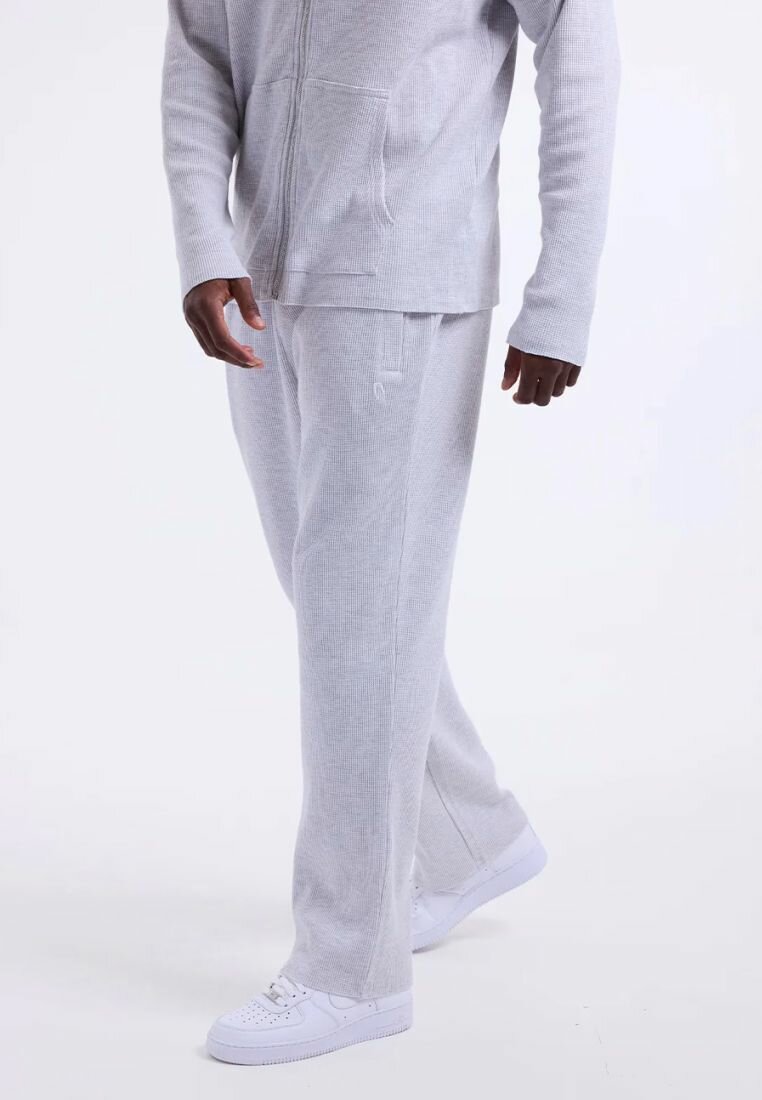 Брюки спортивные