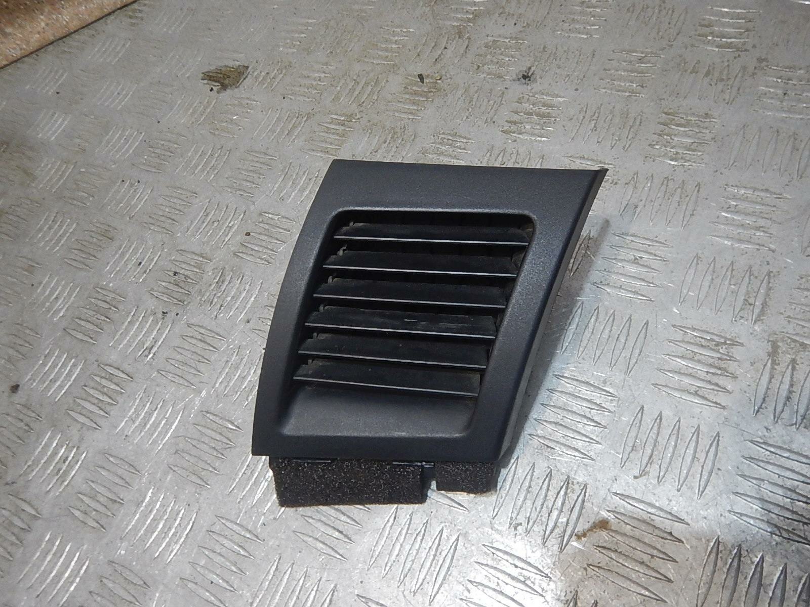 Б/У Дефлектор воздушный, Mitsubishi (Митсубиси)-LANCER 10 (CX, CY) (07-) MITSUBISHI LANCER 10 (CX,CY) (07-) правый Отсутс...