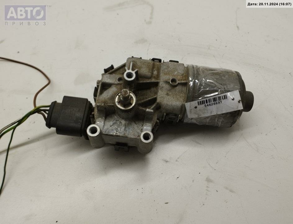 Двигатель стеклоочистителя переднего (моторчик дворников) Audi A4 B6 (2001-2004)