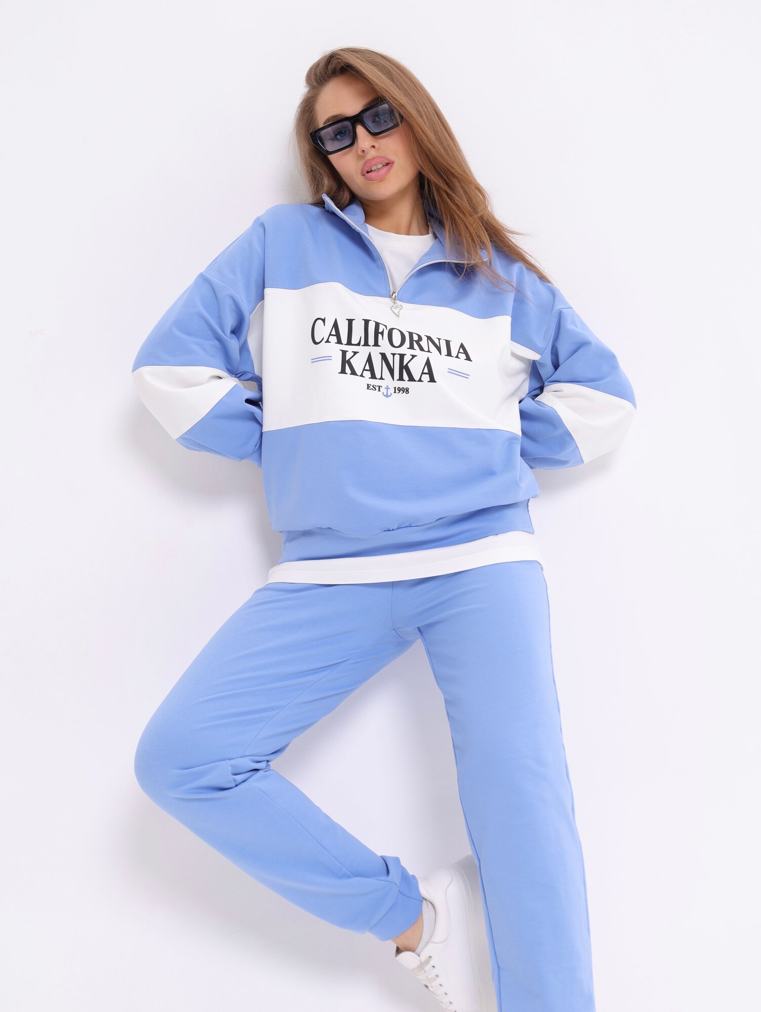 Костюм спортивный