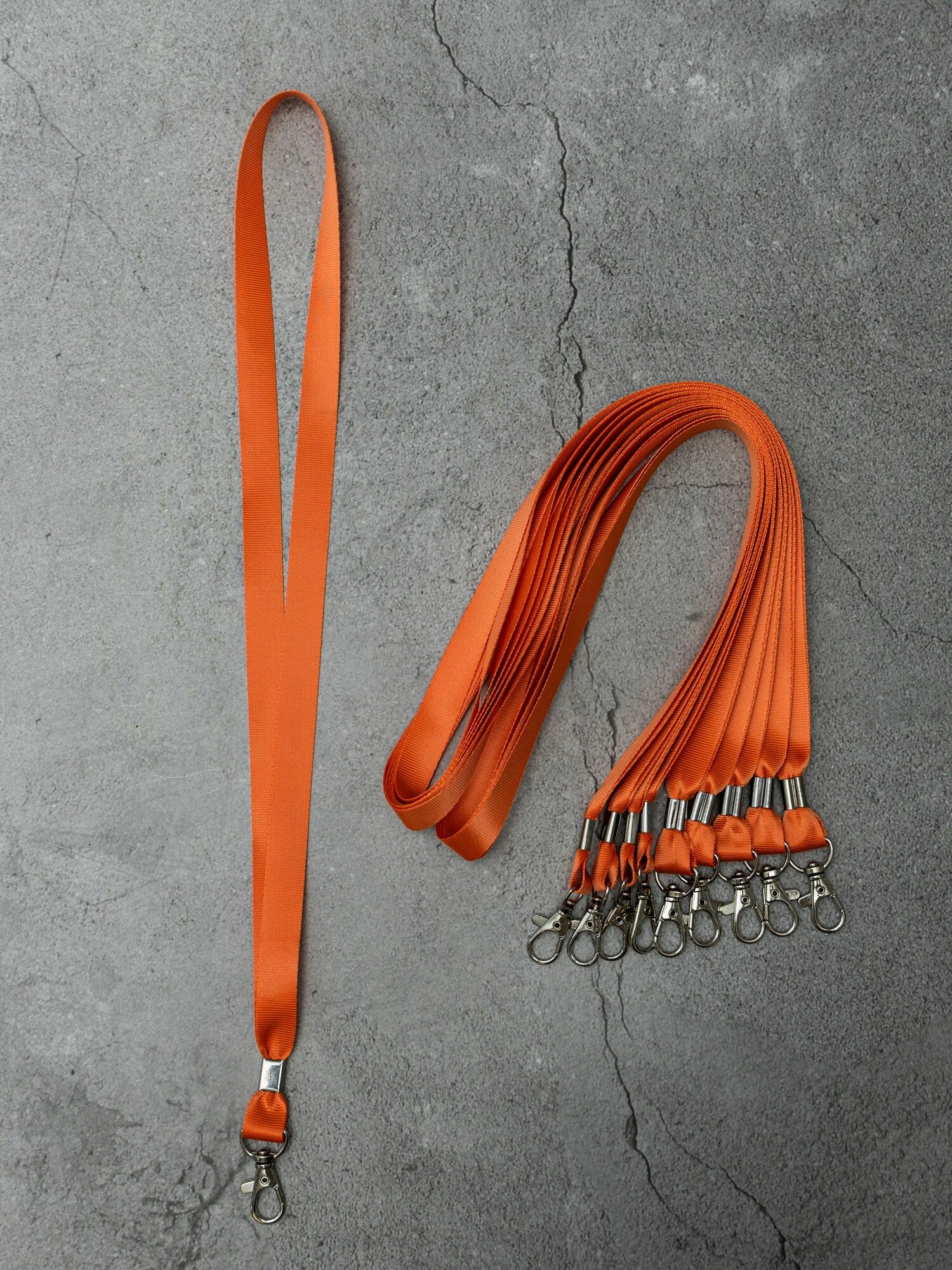 Лента для бейджа с карабином оранжевая, ширина 15 мм - 10 штук.