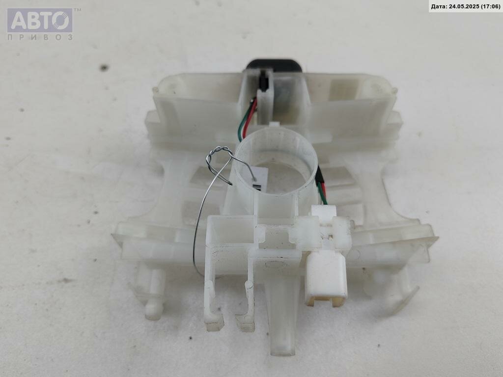 Кнопка аварийной сигнализации (аварийки) Subaru Forester (2002-2008)