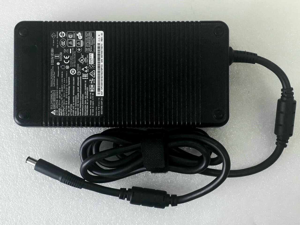 Блок питания 330W Acer (19,5V 16,9A) KP.33001.001