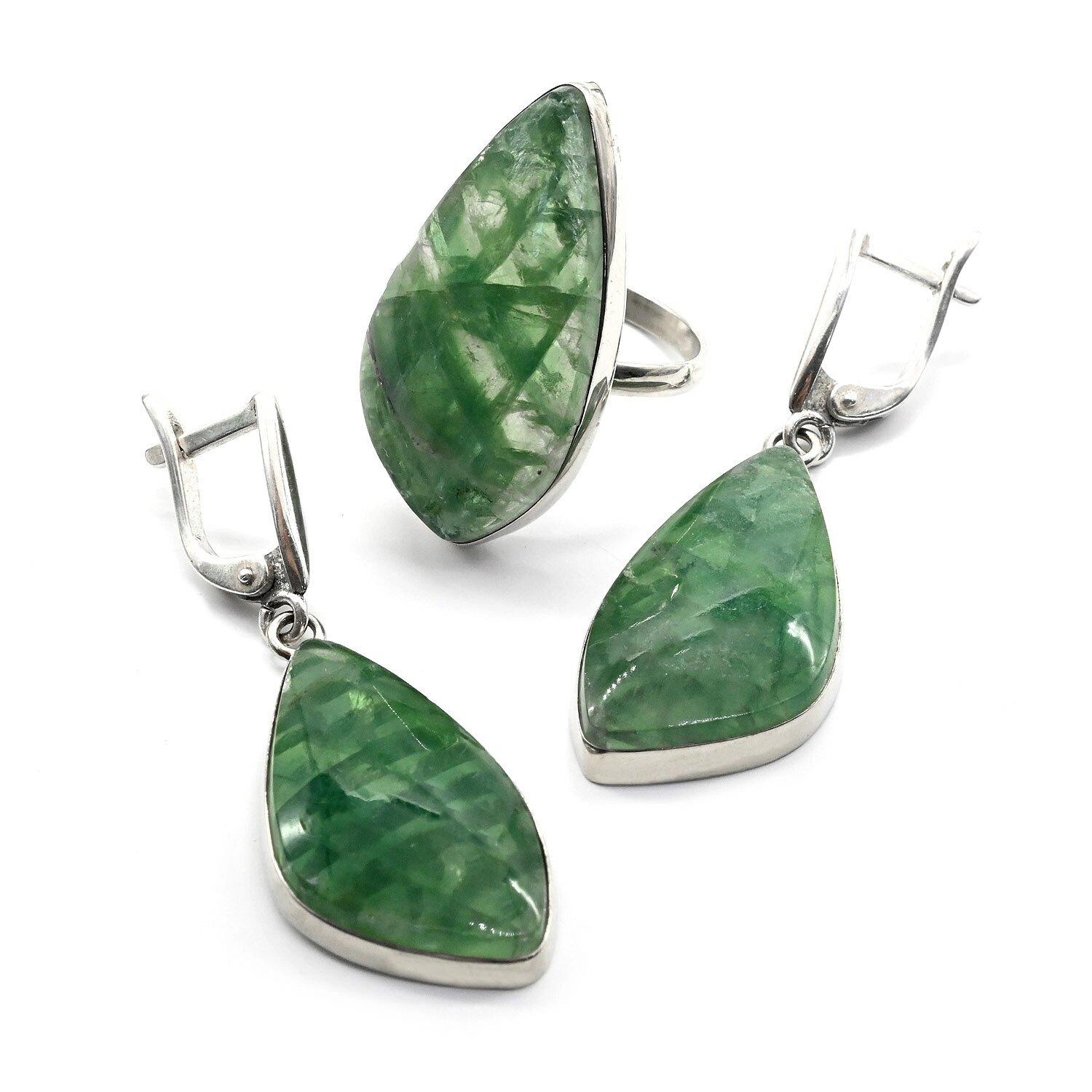 Комплект бижутерии: кольцо, серьги, флюорит