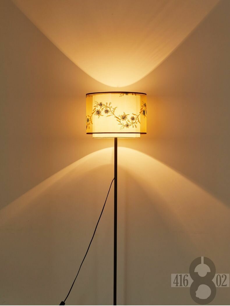 Современный торшер -kpa