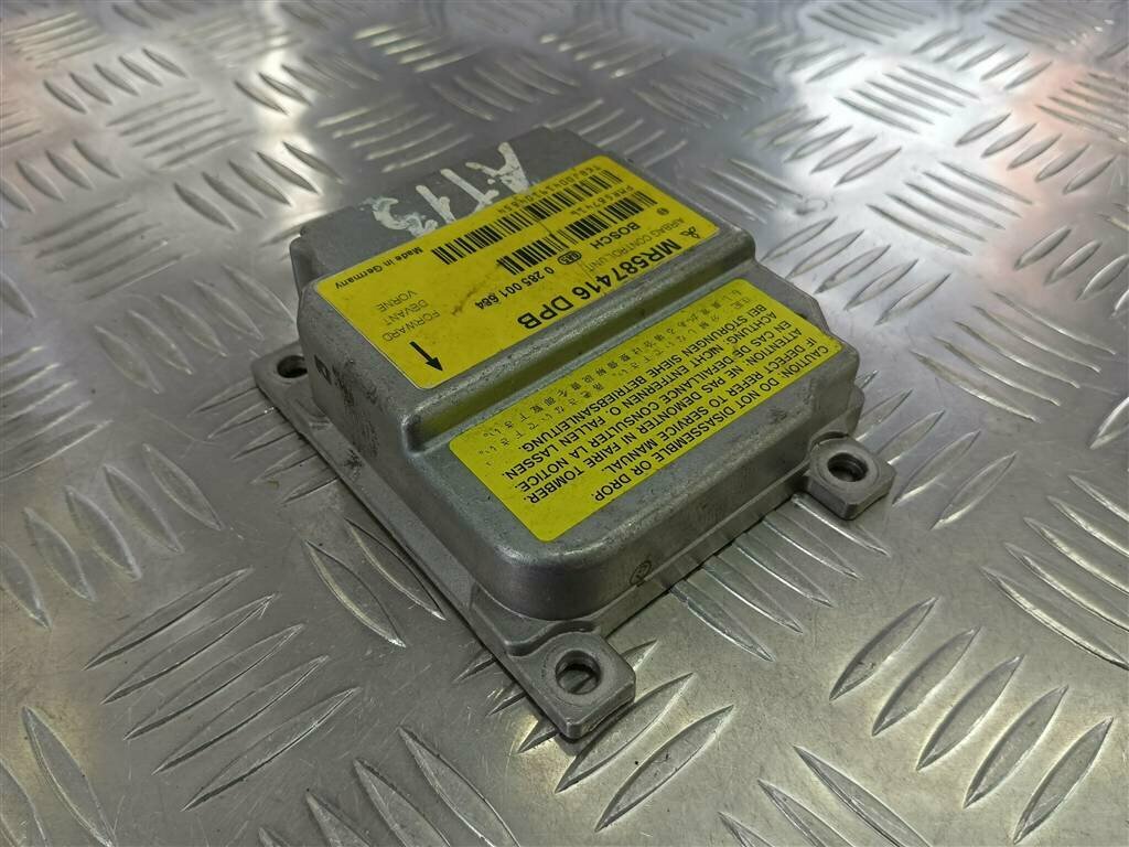 Блок управления SRS (AIR BAG) Б/У для MITSUBISHI COLT Z30 (2002—2012) MR587416