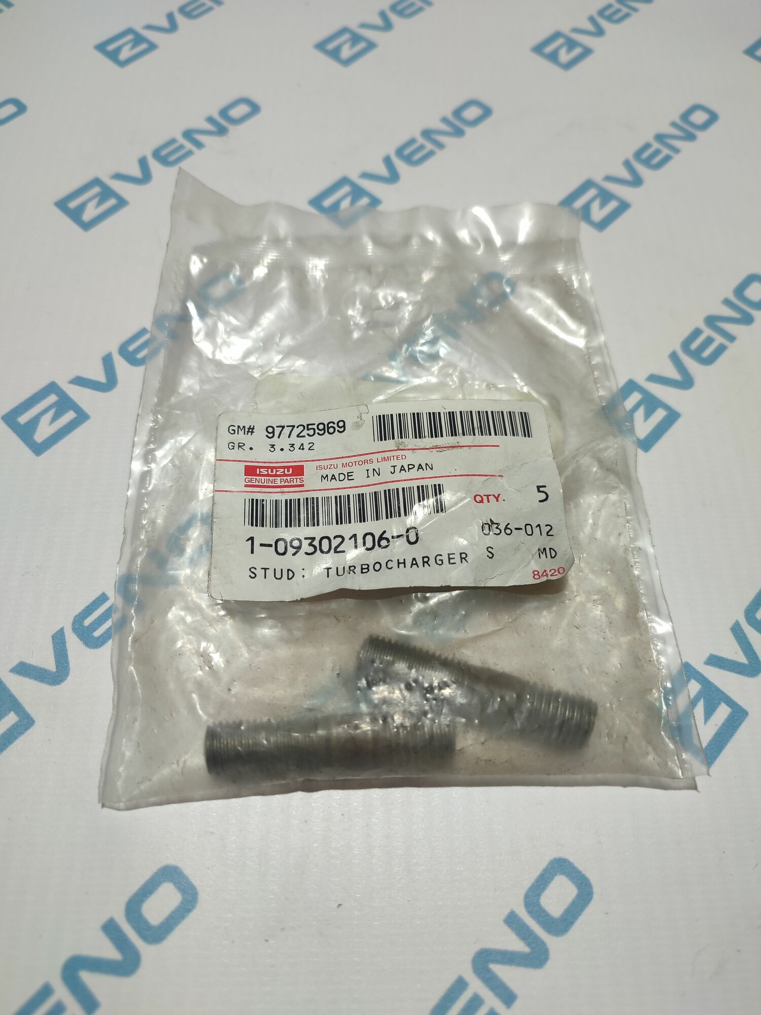 Шпилька крепления турбины к коллектору (M10x30) 4HK1/6HK1 (IOP) 1093021060 ISUZU