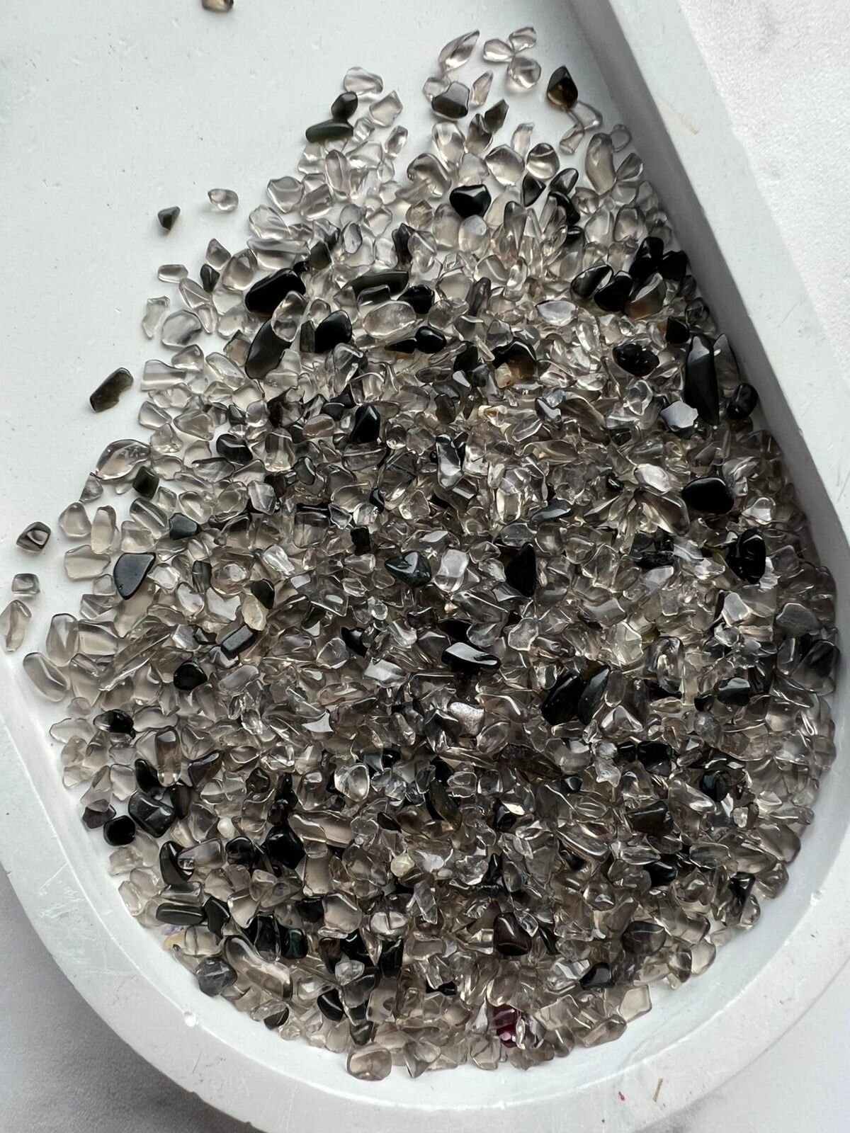 Галтовка натуральный камень Раухтопаз, фракция 3х5 мм. Упаковка 100 гр.