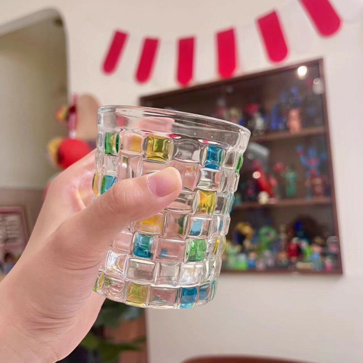 Цветной стеклянный стакан, нерегулярный цветной блок, стакан для воды, стакан для холодных напитков, стакан для сока, летний домашний радужный стакан для питья