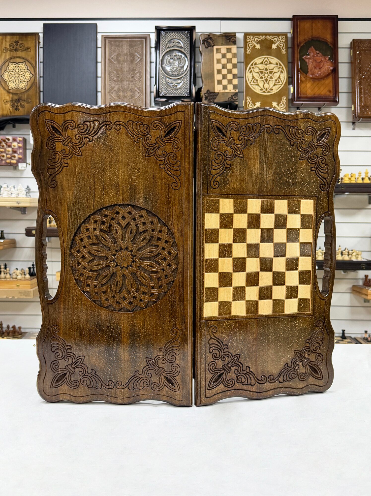 Нарды резные из массива бука с ручкой Узорные деревянные большие 60 см