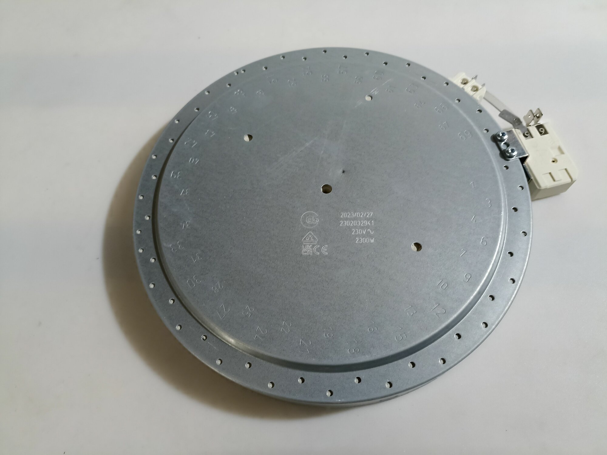 Конфорка большая, для варочной поверхности Gorenje ECT641BSC