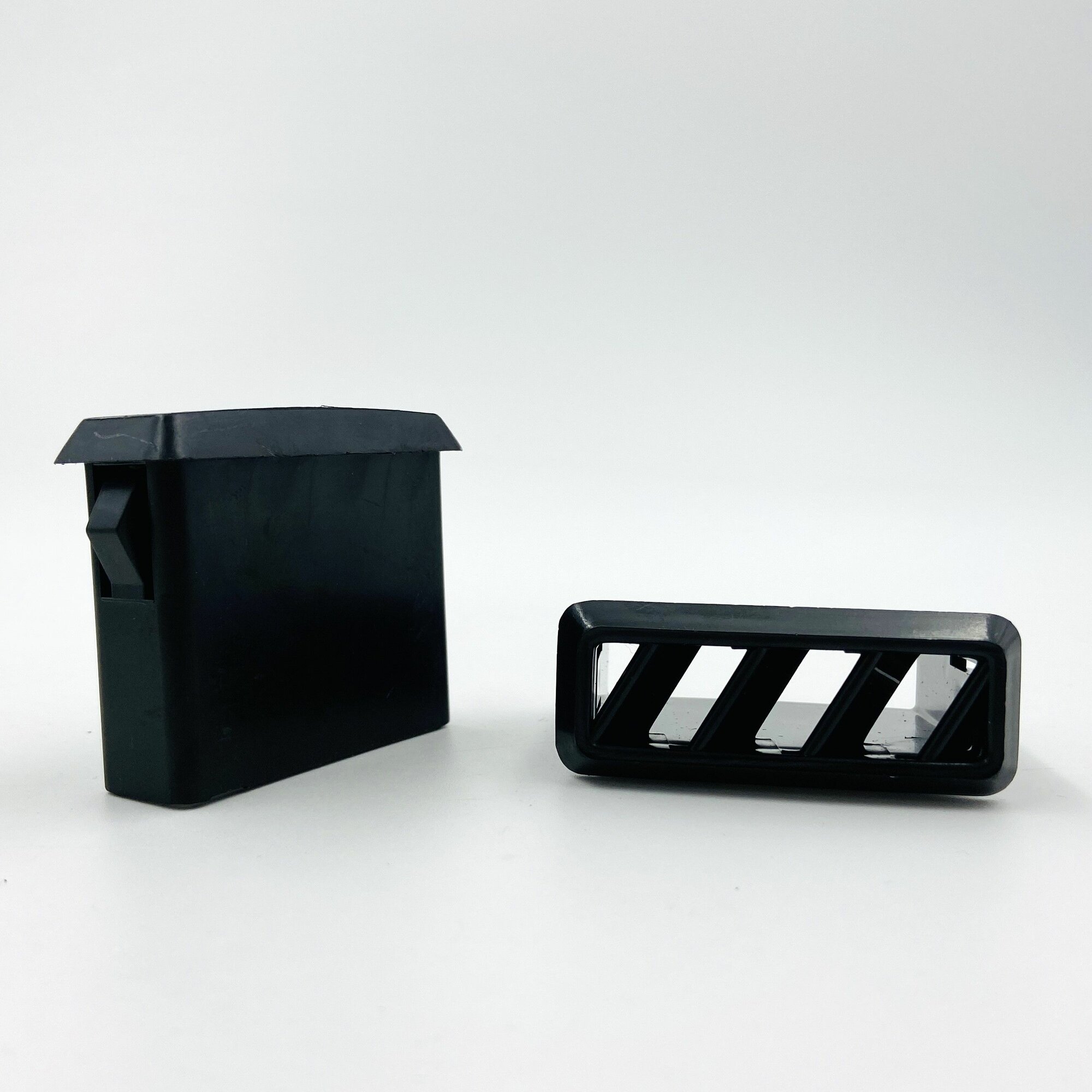 Дефлектор (сопло) обогрева бокового стекла Лада Нива, ВАЗ 21213 комплект 2 шт