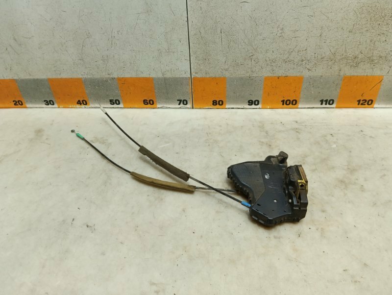 Б/У 6 контактов Замок двери передней левой Toyota Corolla 2005 ZZE120, ZZE121, E120 479724 TOYOTA арт. 6904002152