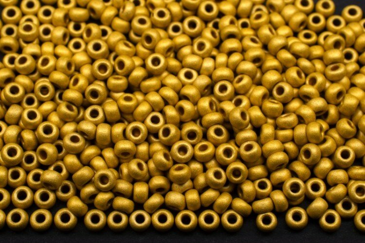 Бисер чешский PRECIOSA круглый 10/0 18586М матовый золотой металлик, 5 грамм