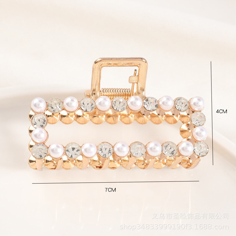 Заколка для волос "Горный хрусталь", жемчужная, со стразами