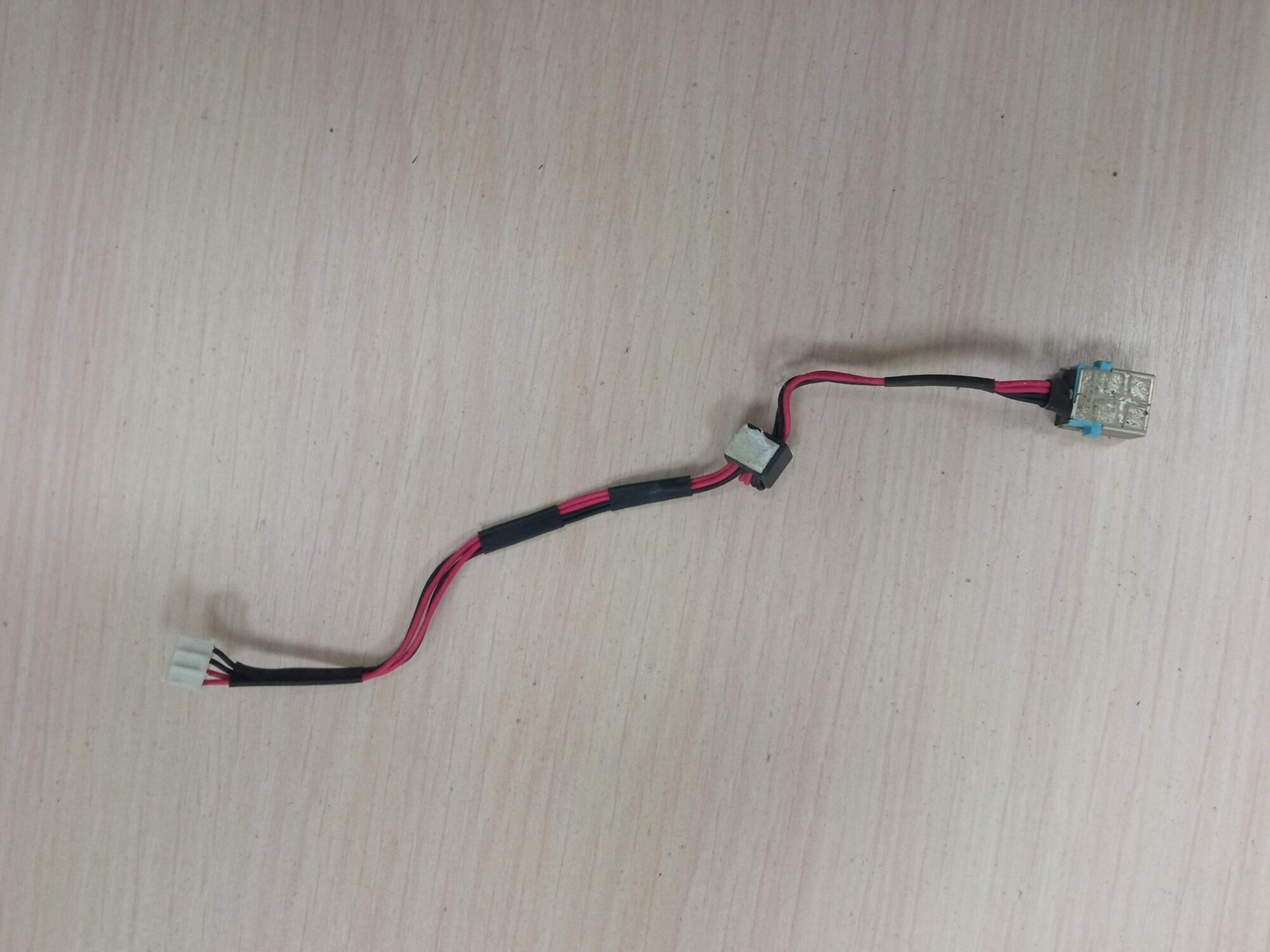 Разъем питания со шлейфом eMachines E642G 4-pin 100609 (90W)