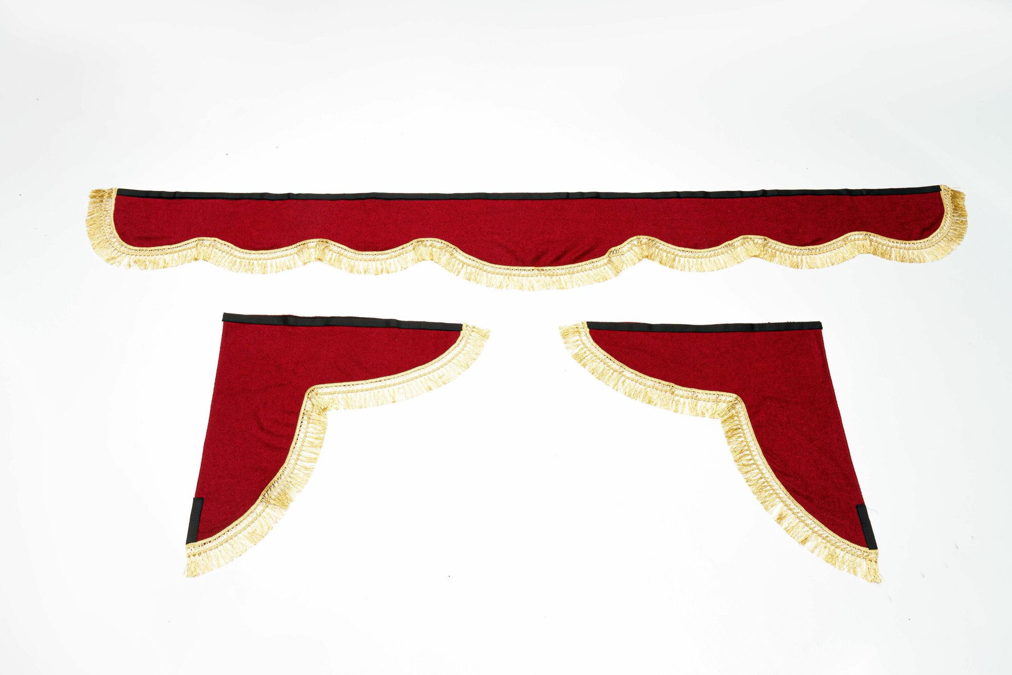 Ламбрекен лобового стекла и угол для КАМАЗ (красный с золотым)